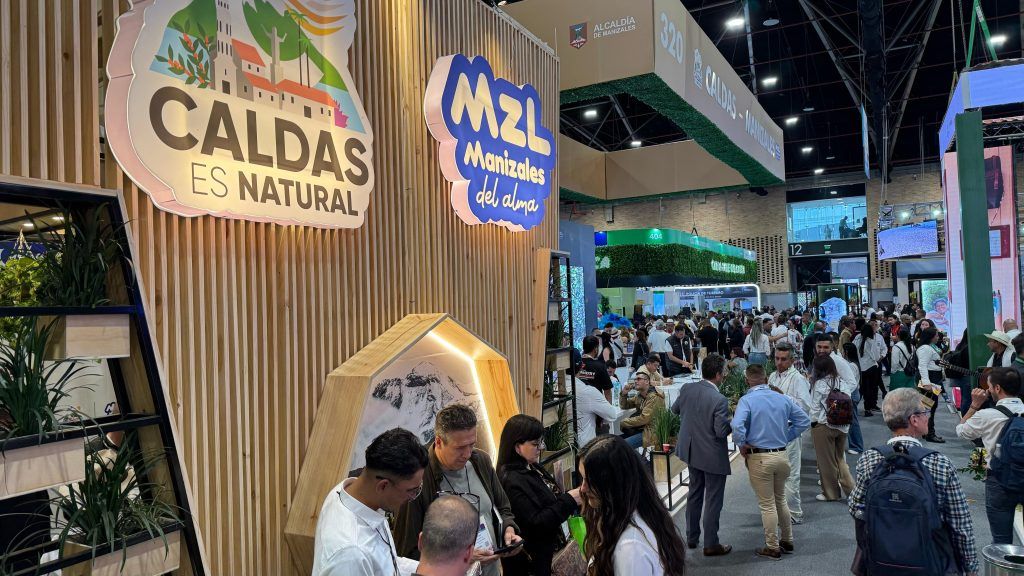 Empresarios de Manizales fortalecen su presencia en la Vitrina Turística de ANATO 2025 - VOX ...